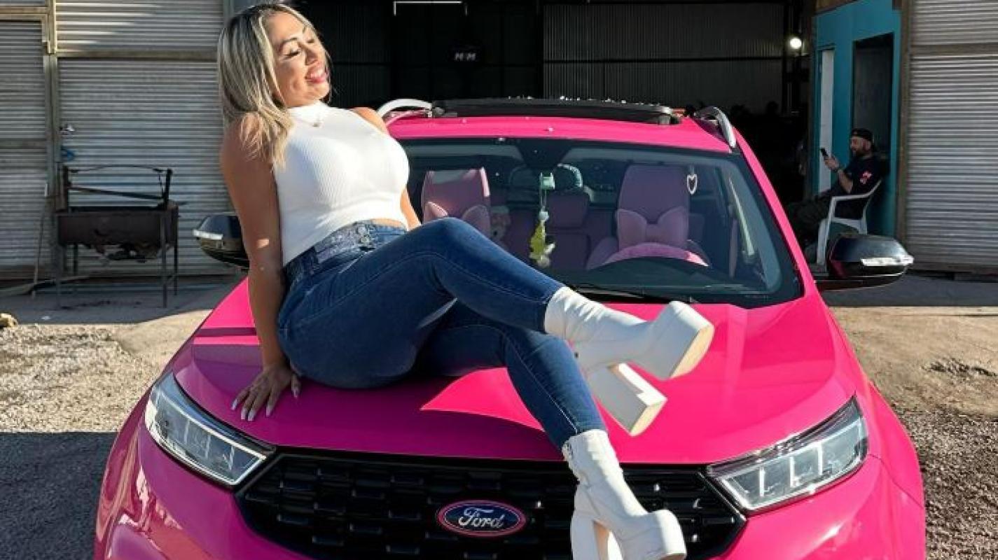 Naya Fácil sufre robo de su Jeep rosado | T13