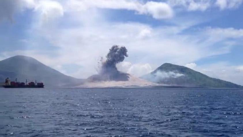 [VIDEO] Captan la onda expansiva de la erupción del volcán Monte ...