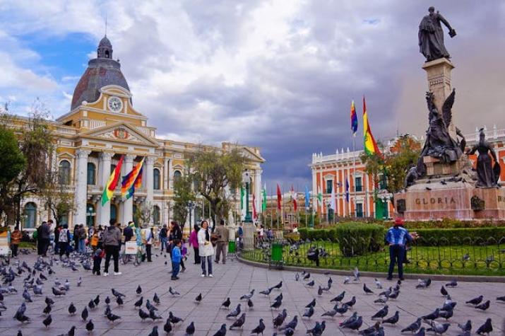 Las dificultades de la prensa chilena para trabajar en La Paz | T13