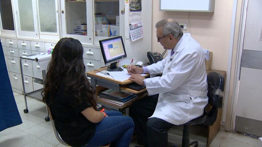 Colegio Médico acusa "profunda crisis" en salud de Chile