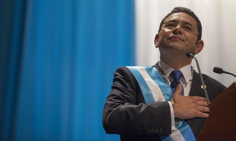 El comediante Jimmy Morales asume como presidente de Guatemala