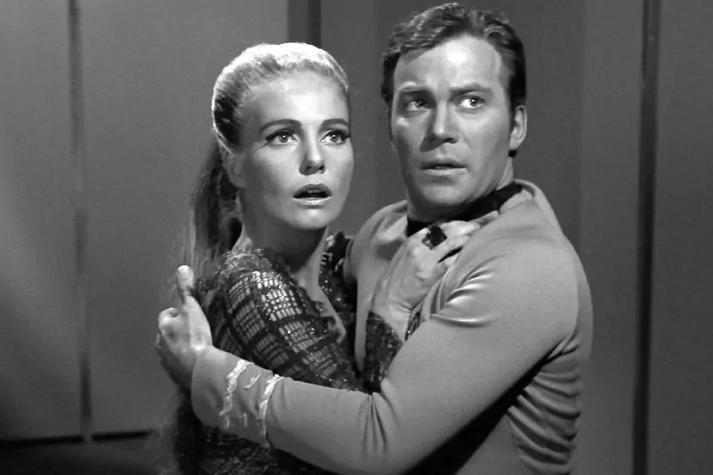 ¡Se va una leyenda! Fallece la actriz Sharon Acker a los 87 años | T13