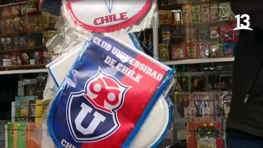 Colo Colo ni aparece: en Argentina venden banderines de la Roja, la U y ...